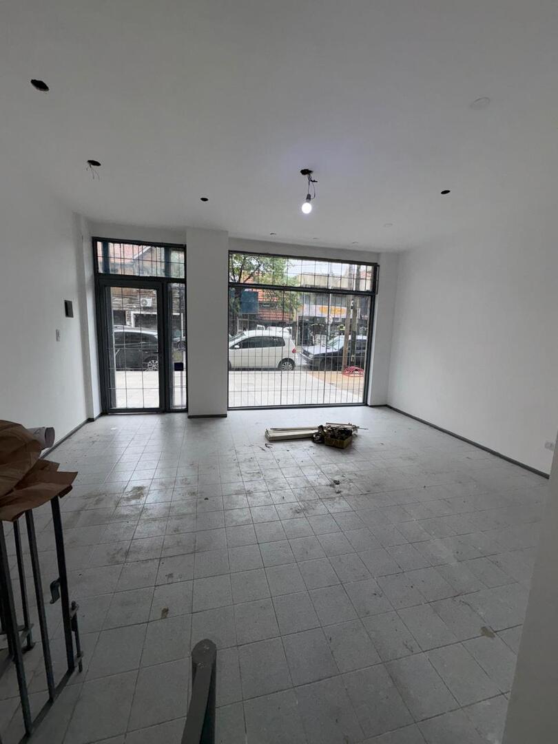 (Lomas de Zamora, G.B.A. Sur) - Alquiler - Locales - COD. 0910 ...